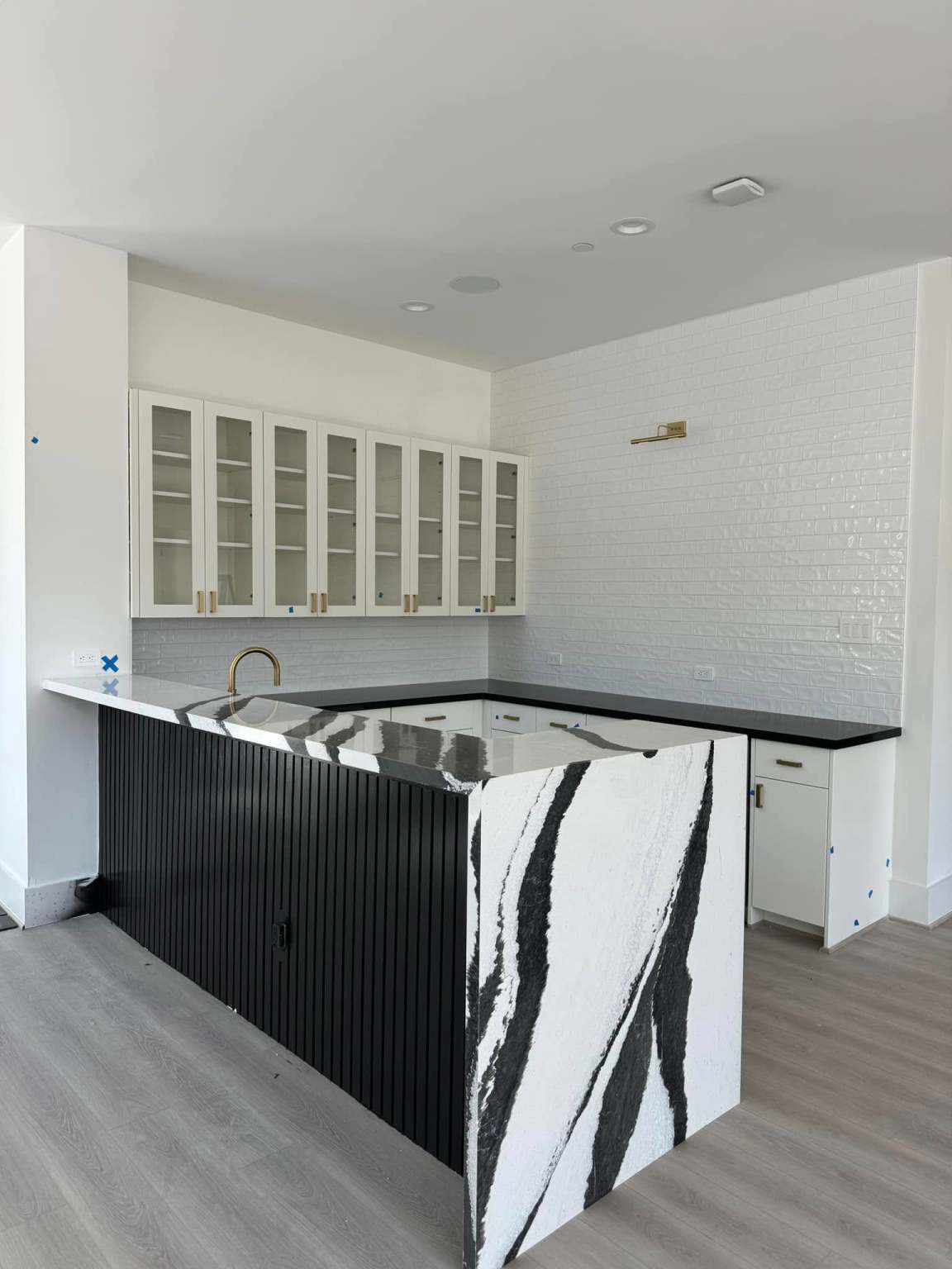 Residential Bar Area Projects - Yellowstone Marble & Granite