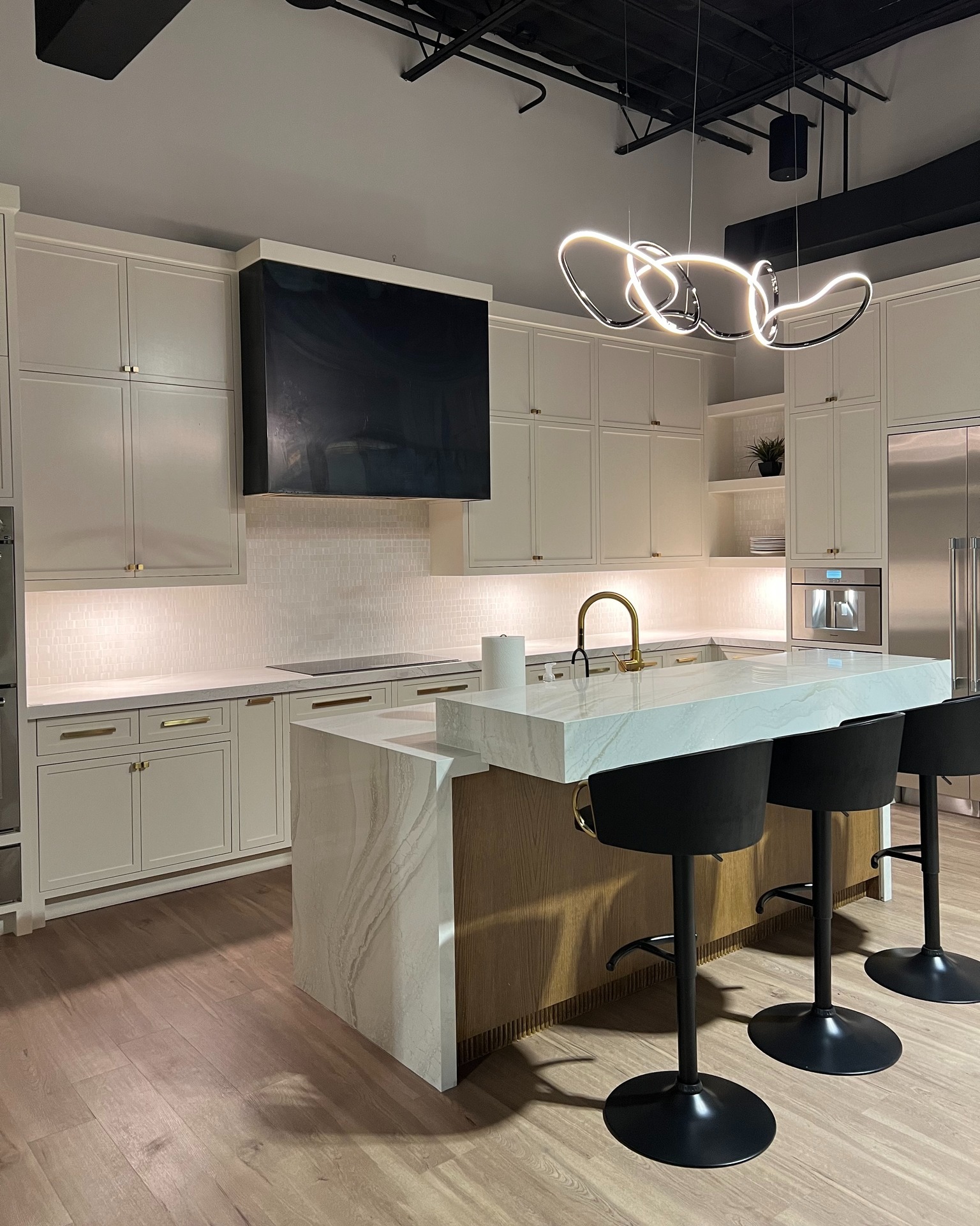 Commercial Showroom Display Projects - Yellowstone Marble & Granite